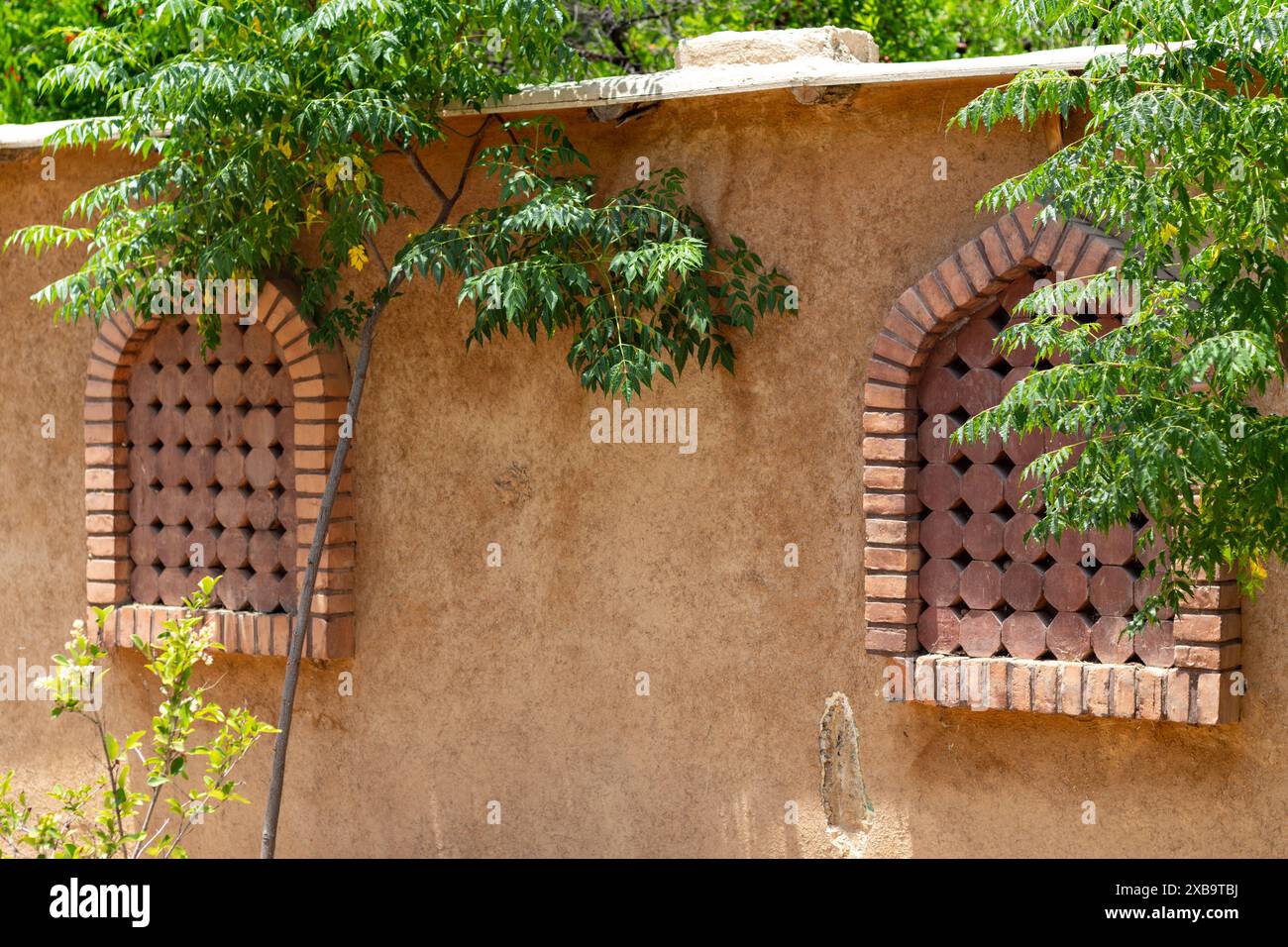 Wall wooden windows hi-res stock photography and images - Alamy