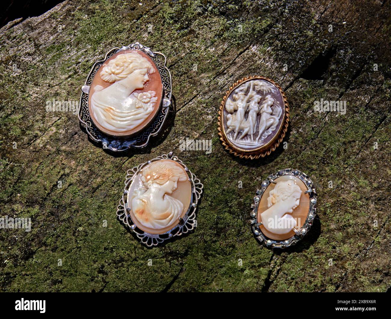 Four cameos hi-res stock photography and images - Alamy