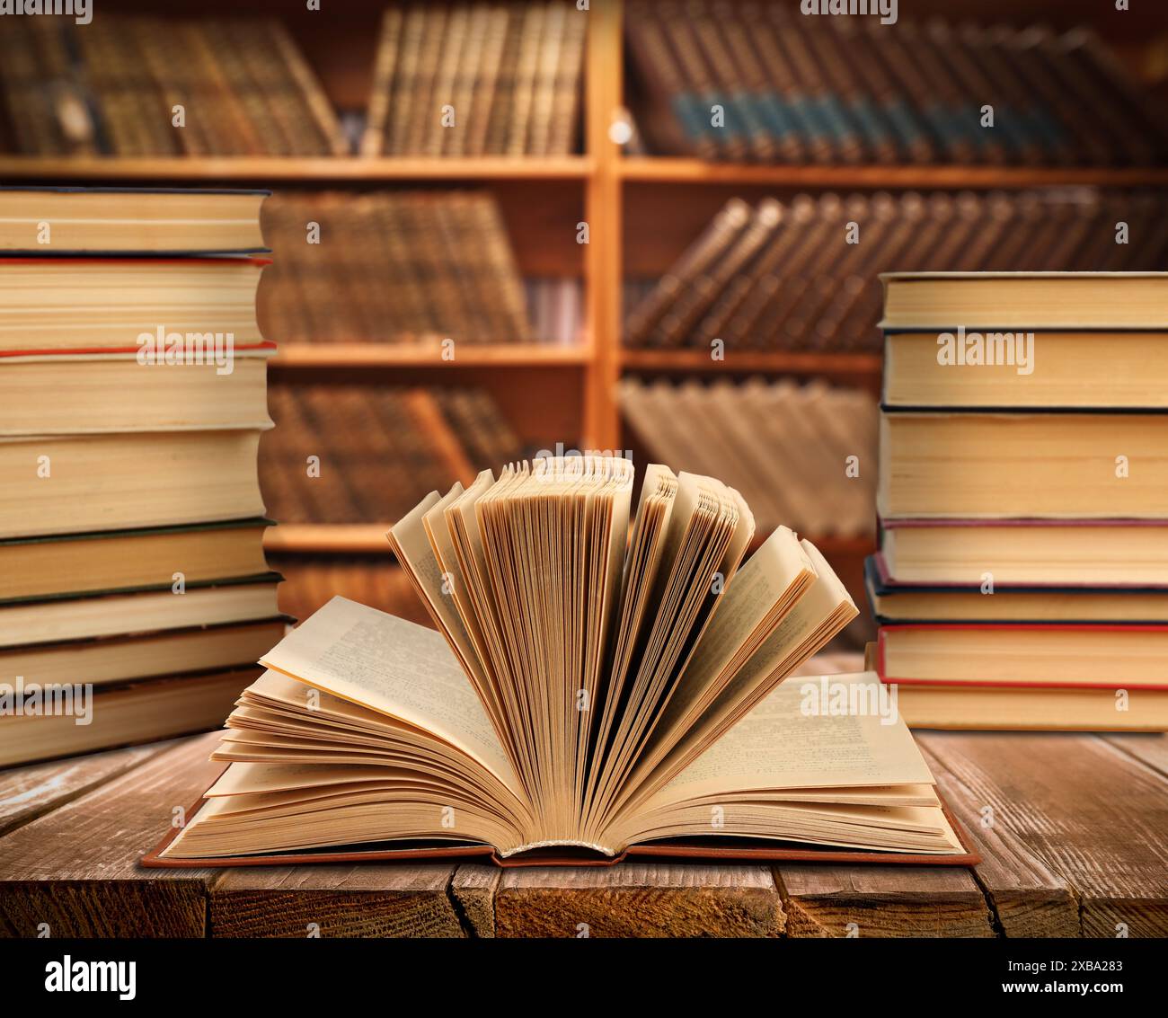Lots books bookshelf desk hi-res stock photography and images - Alamy
