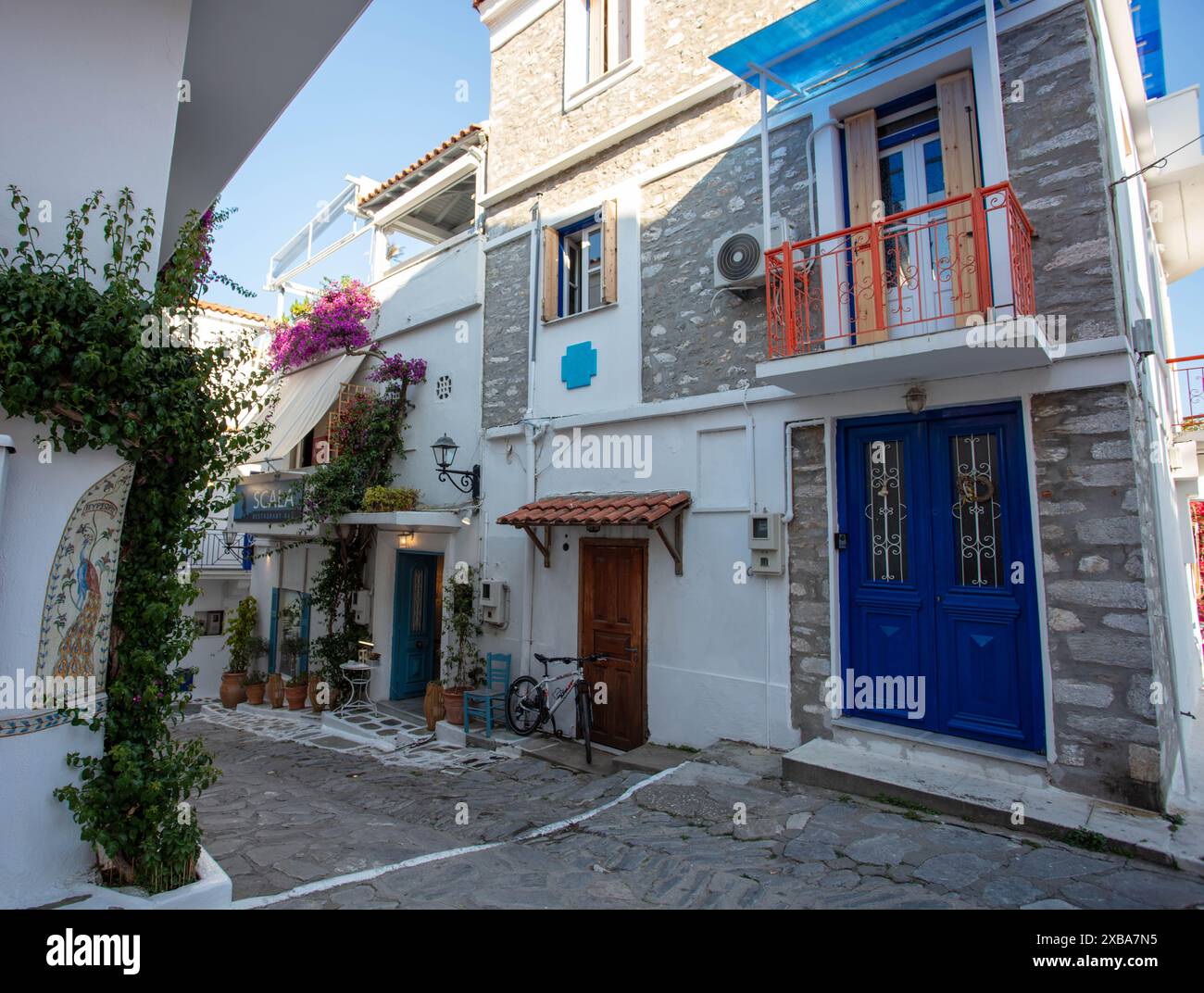 Skiathos old town hi-res stock photography and images - Alamy