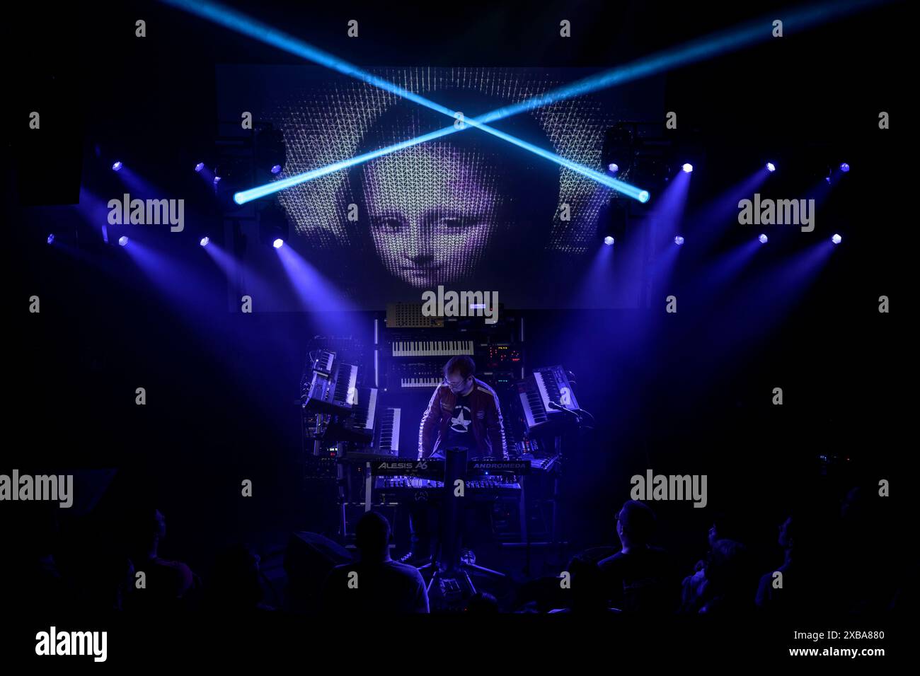 KEBU Sebastian Kebu Teir live im Ampere, München am 30.05.2024 *** KEBU ...