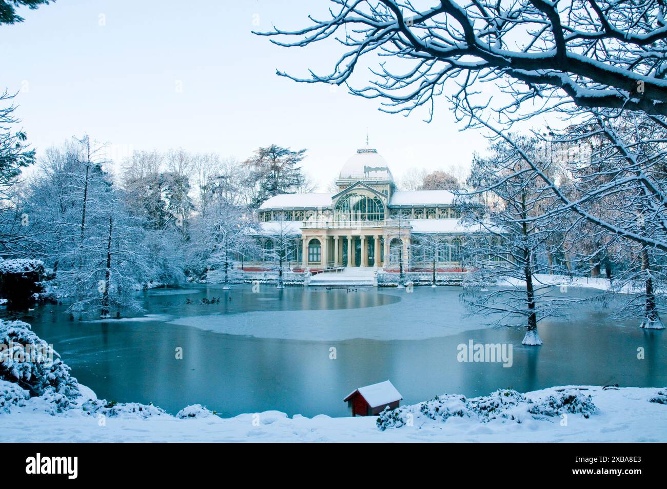 Snow covered Palacio de Cristal. El Retiro park, Madrid, Spain Stock ...