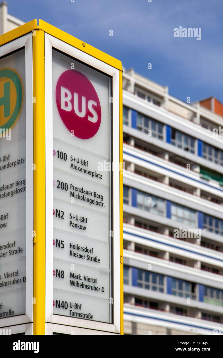 Bus stop sign berlin hi-res stock photography and images - Alamy
