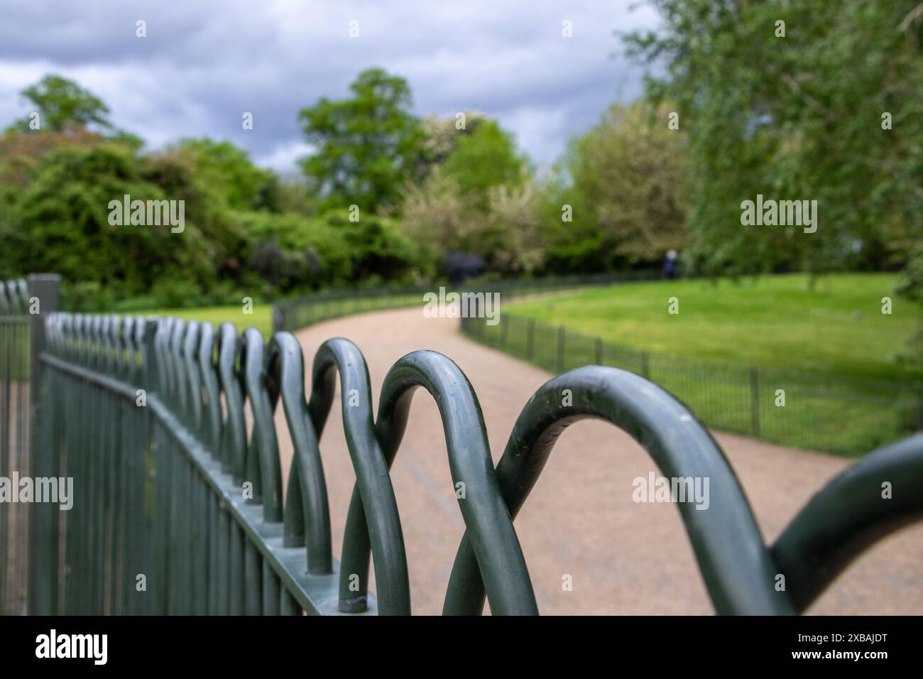 Wrought iron gate railings hi-res stock photography and images - Alamy
