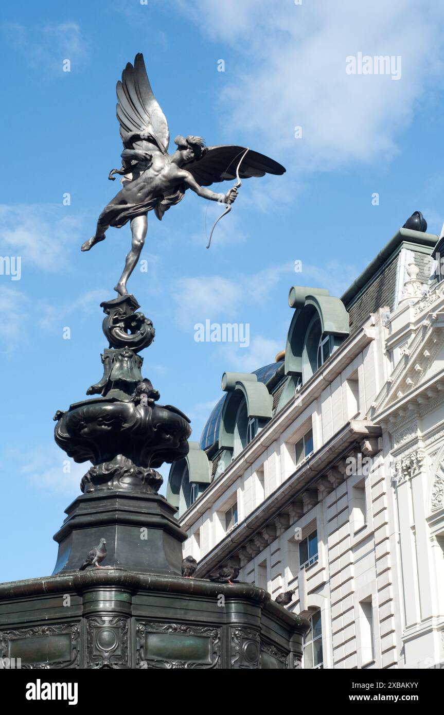 England, London, Piccadilly Circus, Shaftesbury Memorial Fountain, Eros ...