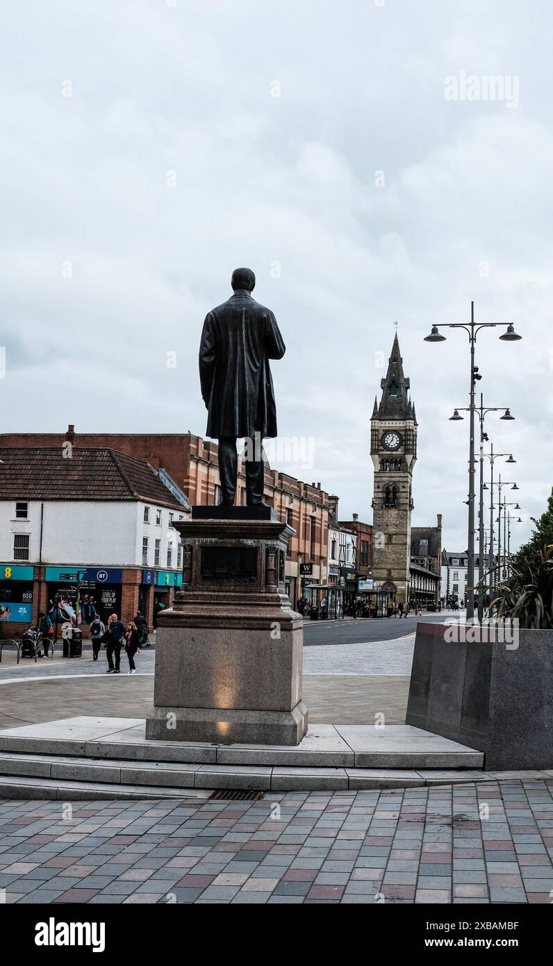 Statue of Joseph Pease at the junction of High Row and Bondgate in ...