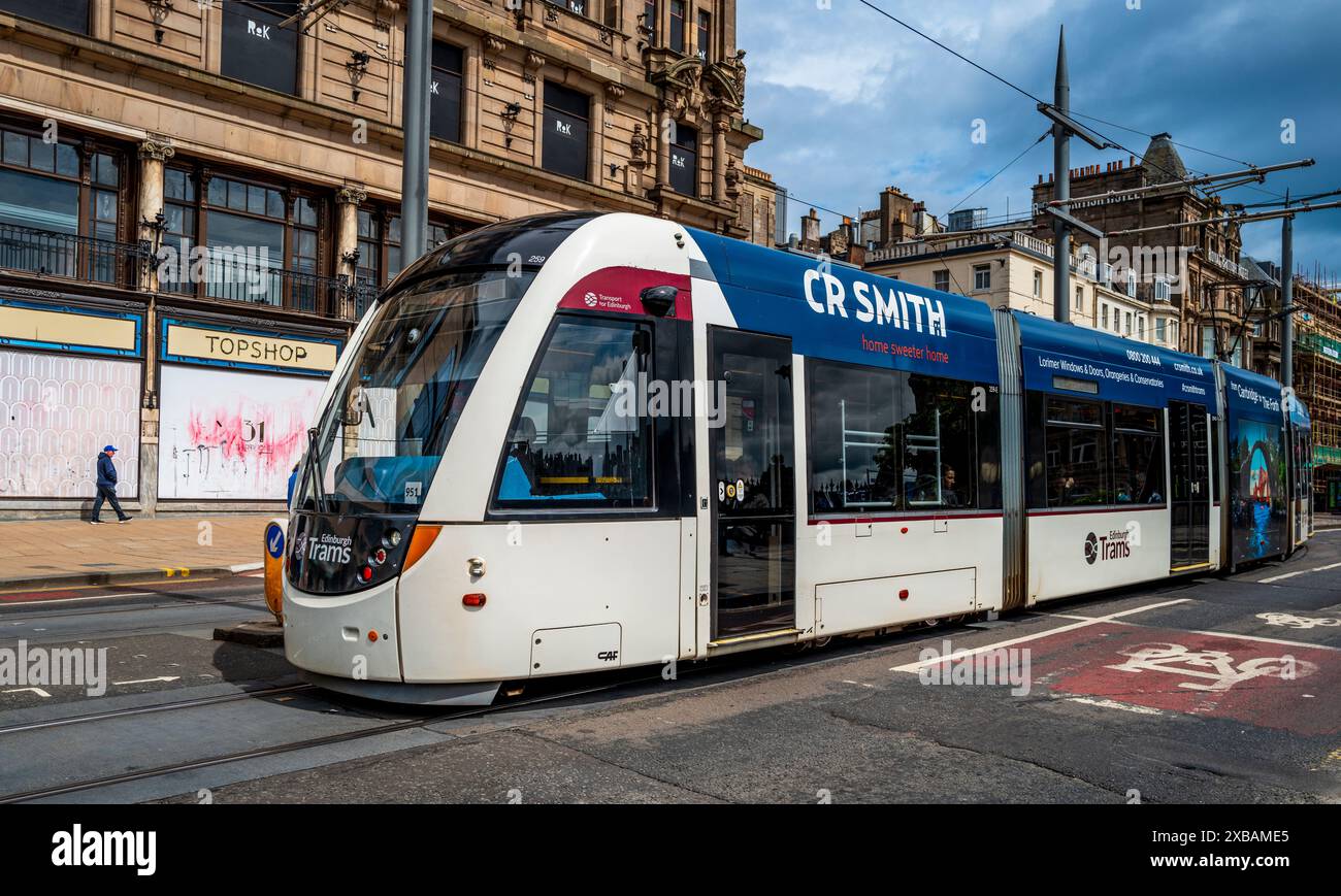 Edinburgh tram princes street stop hi-res stock photography and images ...