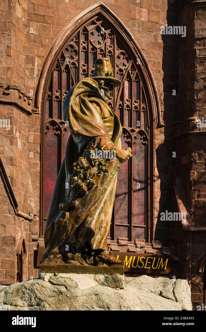 Statue of Roger Conant by Henry Hudson Kitson Salem, Massachusetts, USA ...