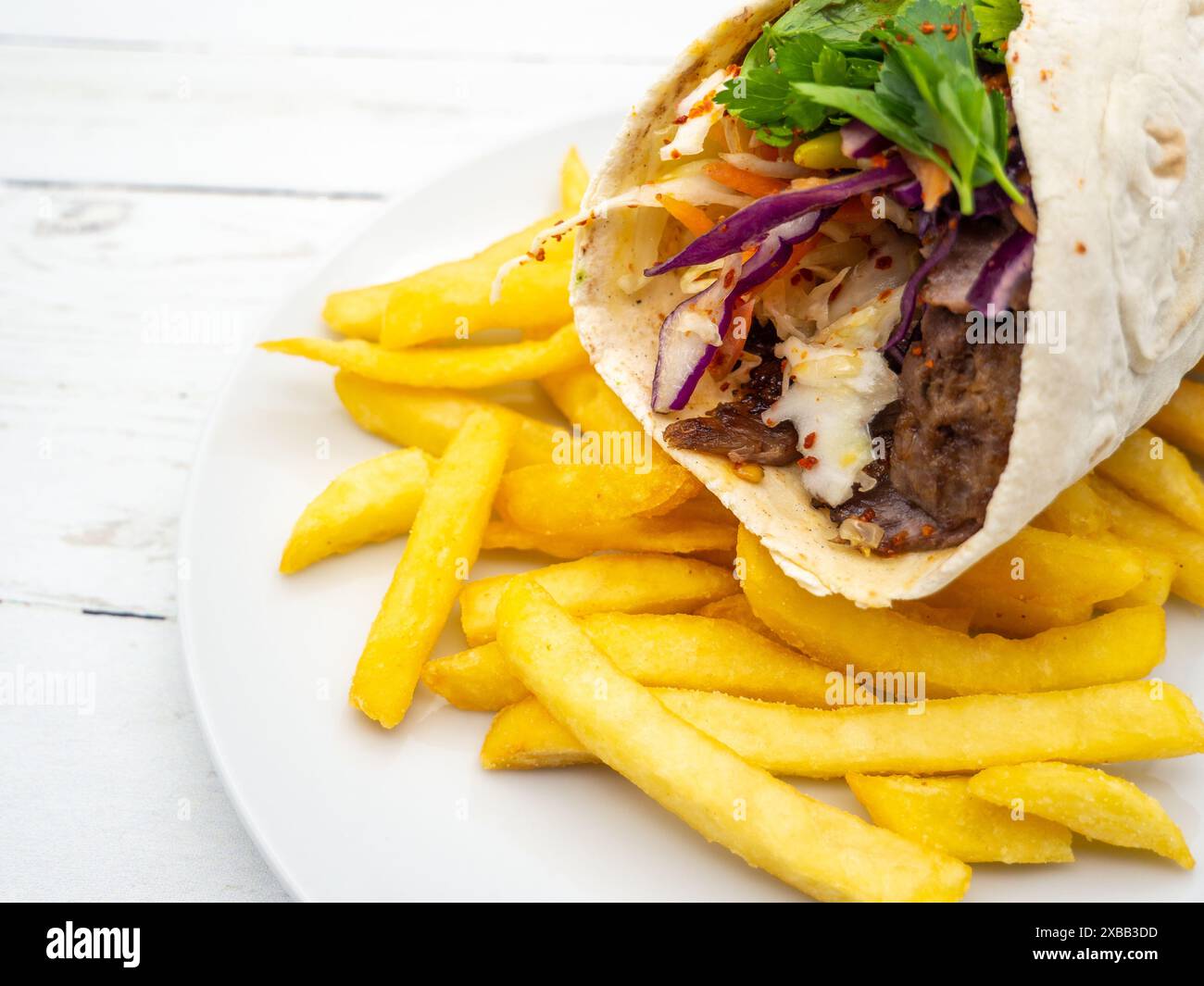 Arabic chicken shawarma hi-res stock photography and images - Alamy