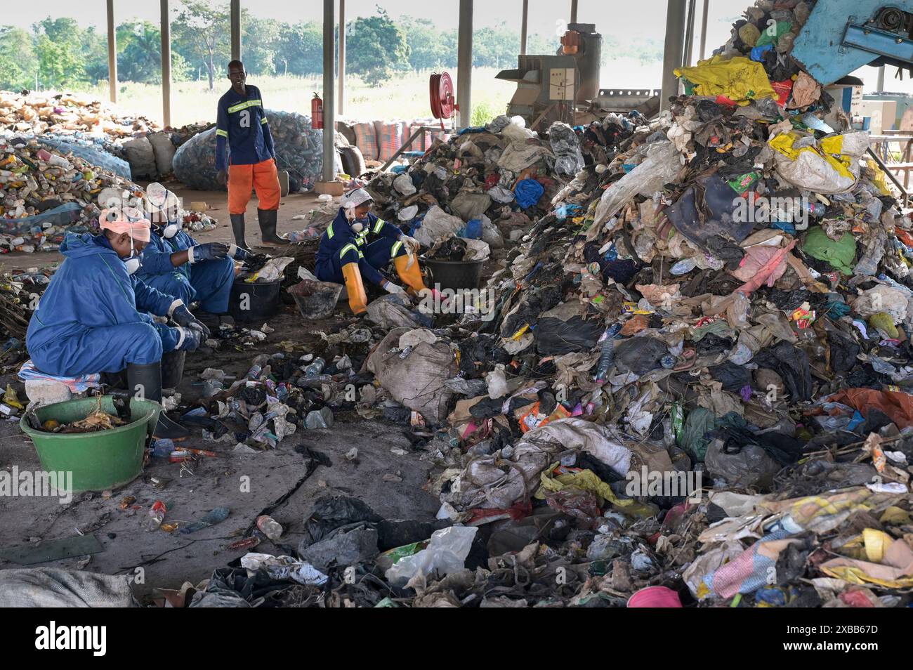 GHANA, Ashanti region, Kumasi, Gyankobaa W2E Waste To Energy Biogas ...