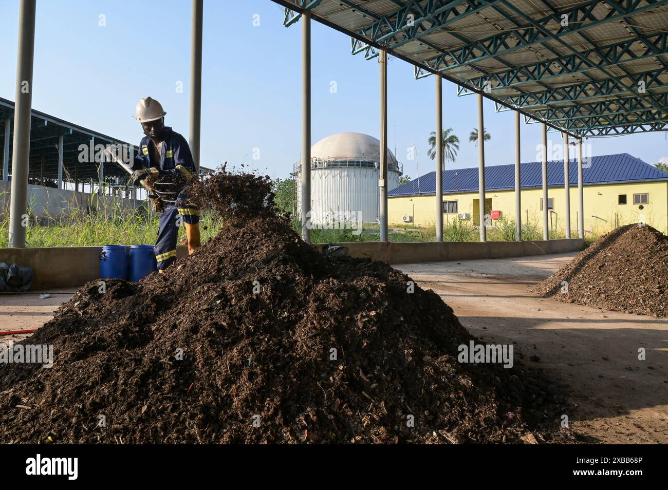 GHANA, Ashanti region, Kumasi, Gyankobaa W2E Waste To Energy Biogas and ...