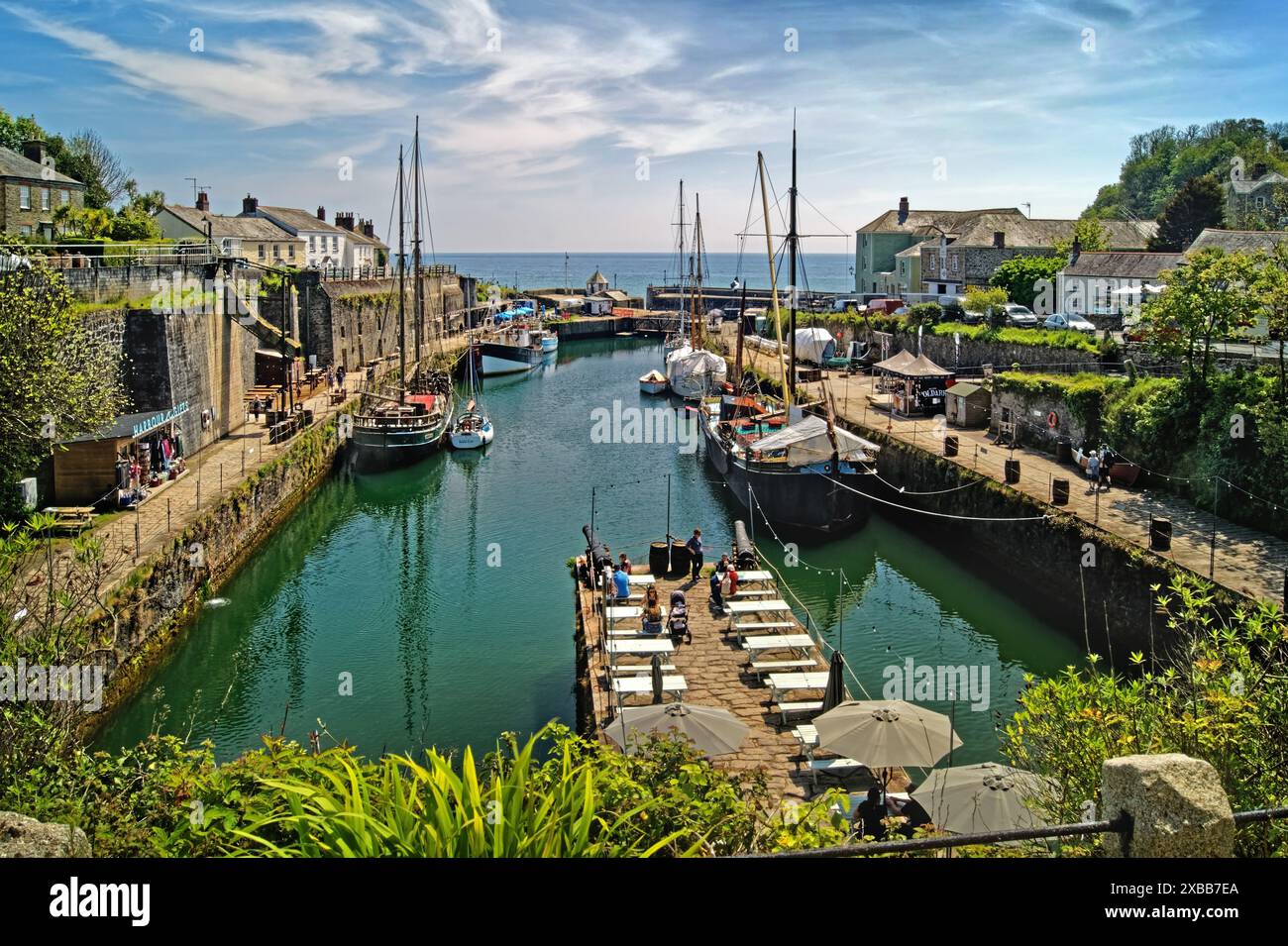 Charlestown coast path hi-res stock photography and images - Alamy