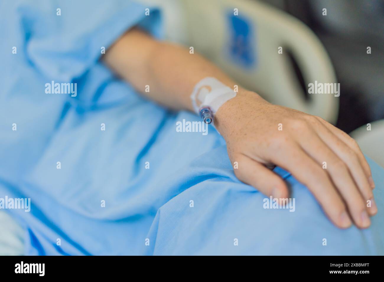 Nurse administer blood hi-res stock photography and images - Alamy