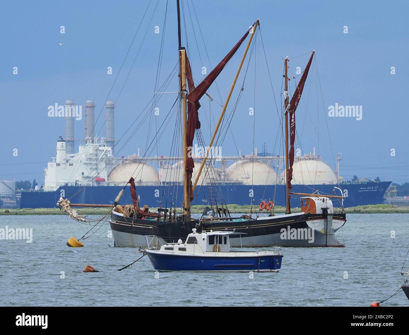 Lower Halstow, Kent, UK. 11th June, 2024. UK Weather: calm afternoon at ...