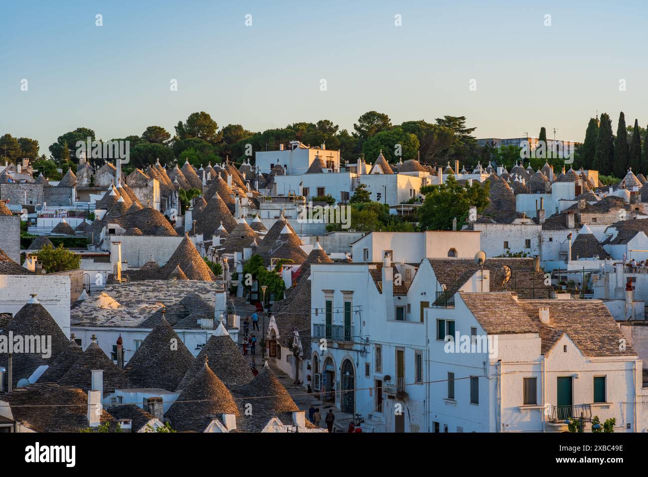 ALBEROBELLO, ITALY - MAY 17, 2024: View of the famous old dry stone ...
