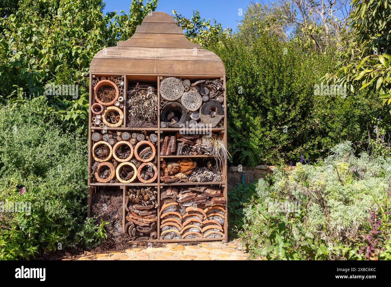 Bug hotels hi-res stock photography and images - Alamy
