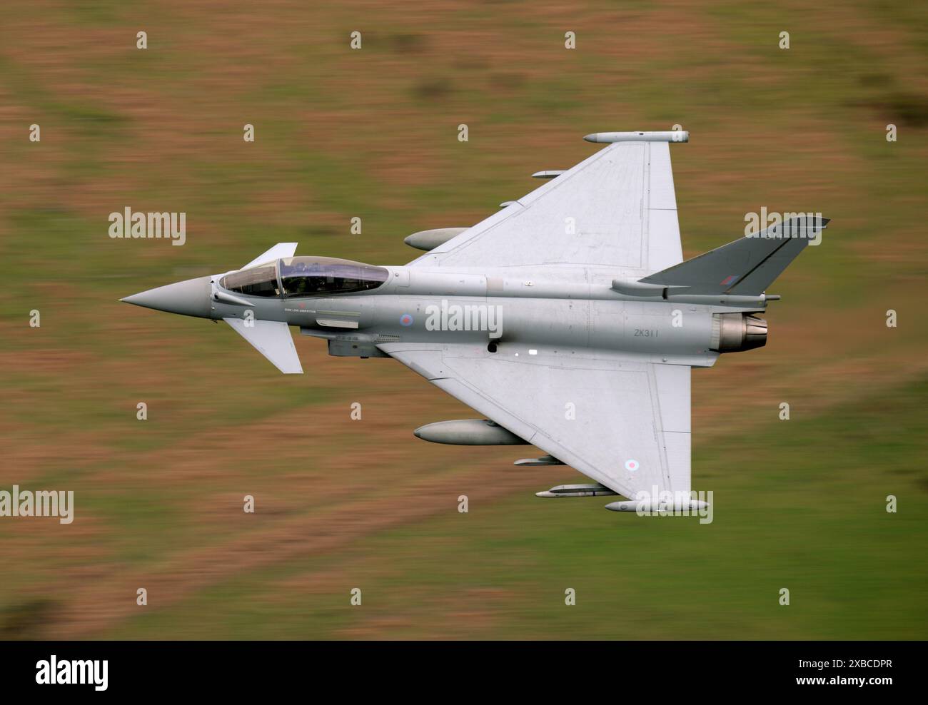 RAF Eurofighter (Typhoon) low level at 250ft through the Mach Loop ...