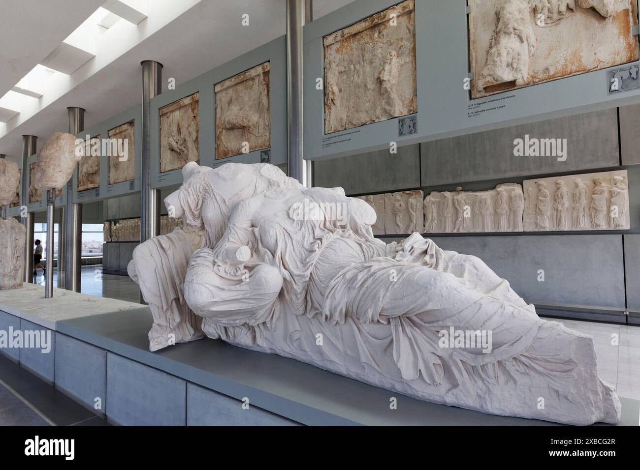 Reclining figure from the east pediment of the Parthenon ...