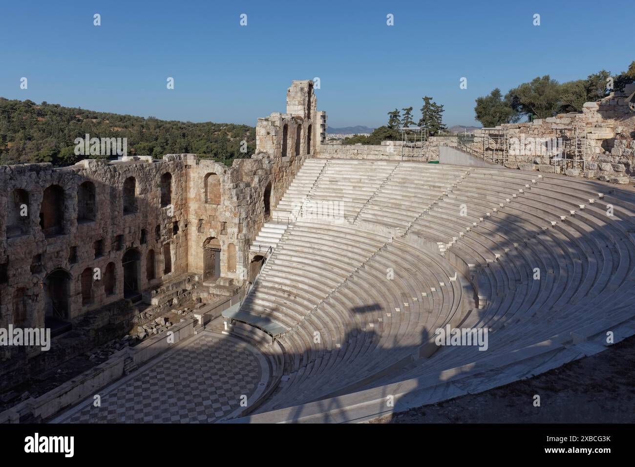 Odeon of Herodes Atticus, Roman-Greek amphitheatre, Acropolis, Athens, Greece Stock Photo - Alamy