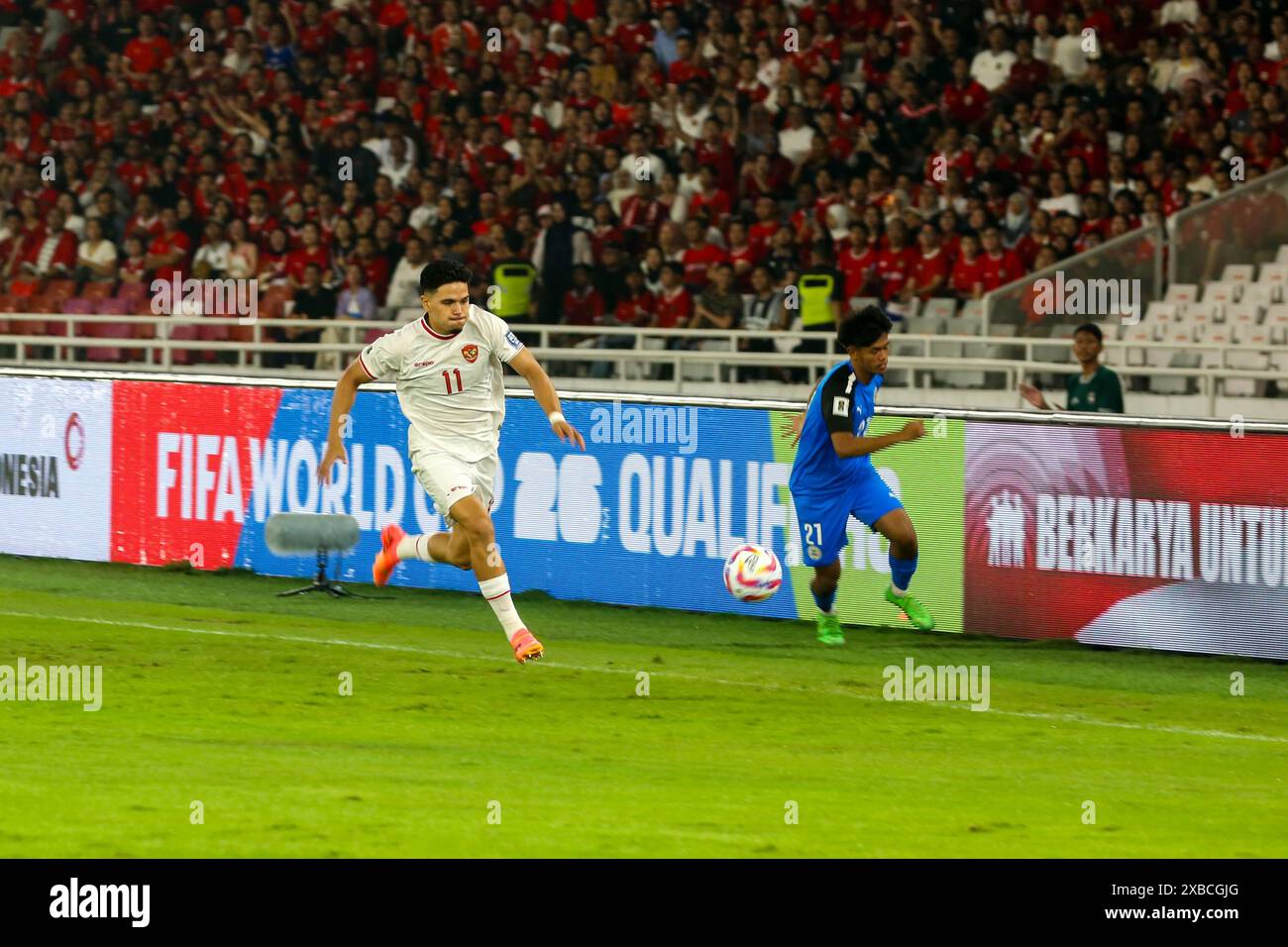 Jakarta, Indonesia, 11 June 2024 RAGNAR ORATMANGOEN competing with ...