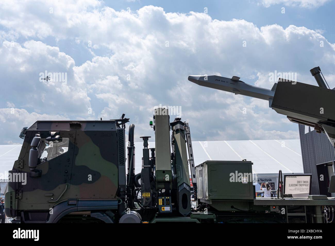 The Joint Fire Support Missile is a missile for targets at distances of ...