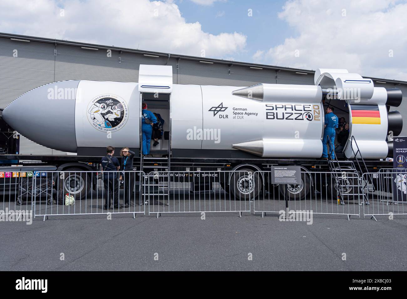 Astronaut training plane hi-res stock photography and images - Alamy
