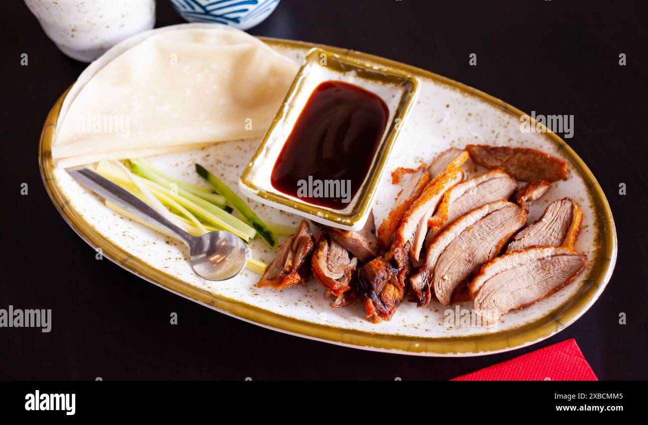 Peking duck sauce chinese hi-res stock photography and images - Alamy