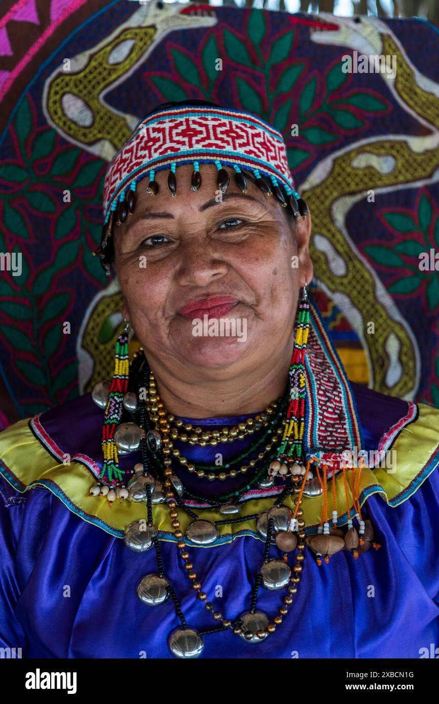 Shipibo hi-res stock photography and images - Alamy