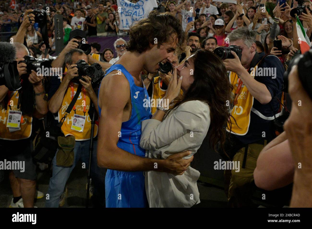 Roma, Italia. 11th June, 2024. Italy's Gianmarco Tamberi with with his ...