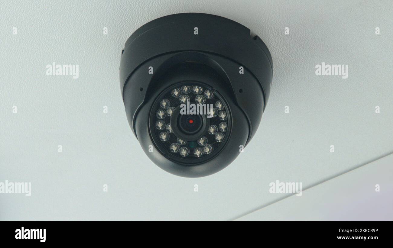 Ceiling cam hi-res stock photography and images - Alamy