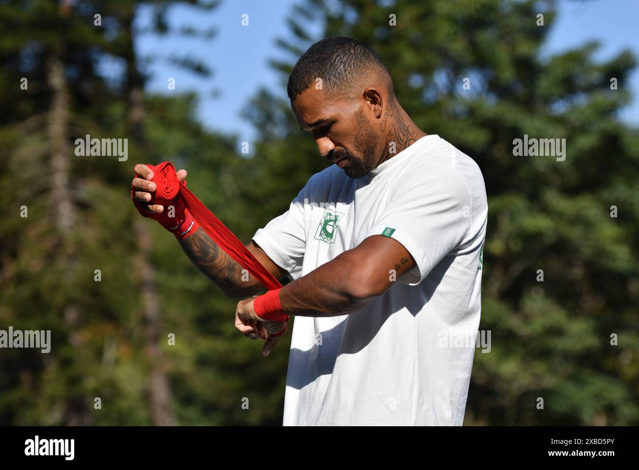 SÃO PAULO, BRASIL - JUNE 11: Boxer Esquiva Falcao during the Spaten ...