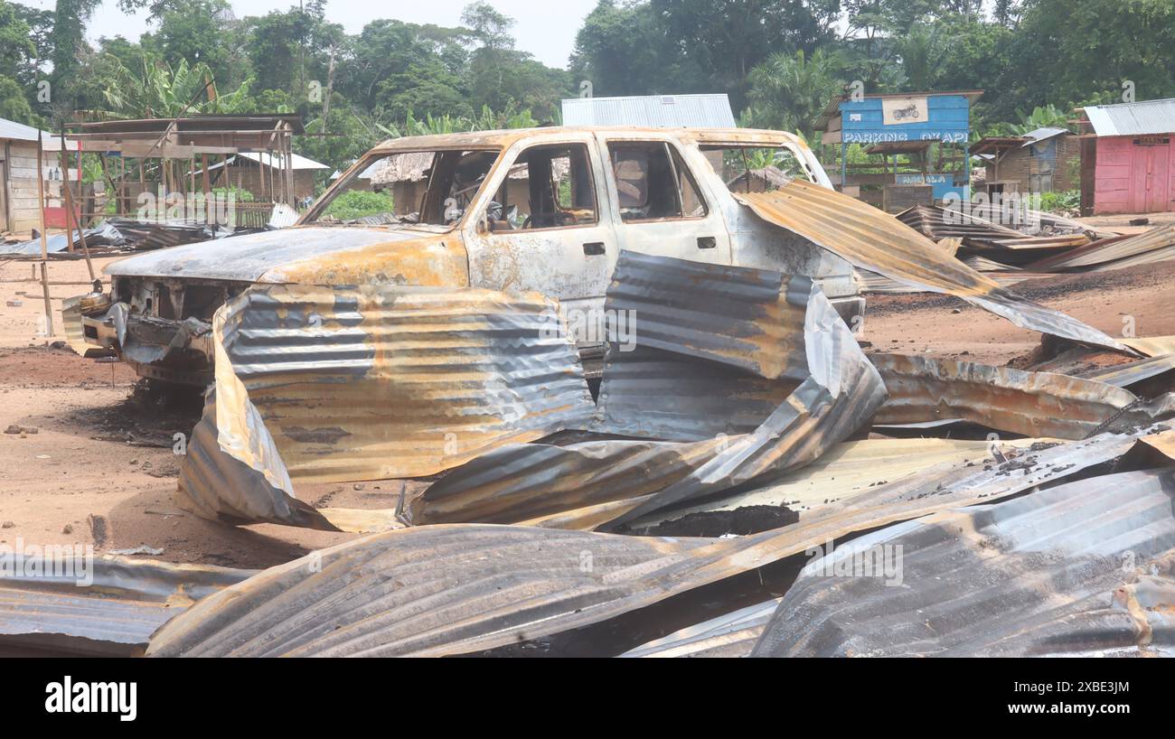 Destroyed building congo hi-res stock photography and images - Alamy