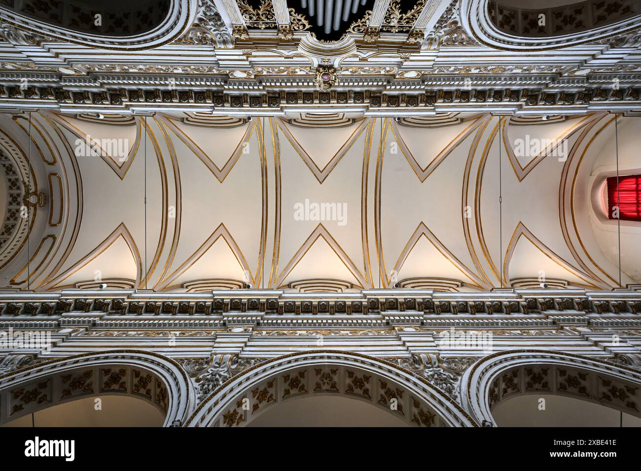 Relig architecture hi-res stock photography and images - Alamy