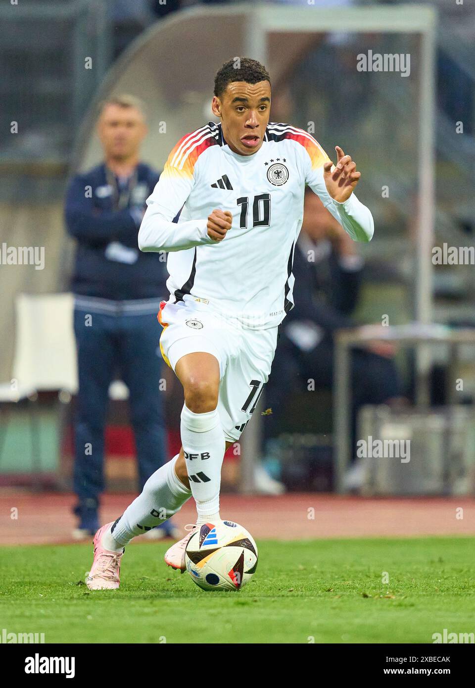 Jamal Musiala, DFB 10 in the friendly match GERMANY - UKRAINE 0-0 ...