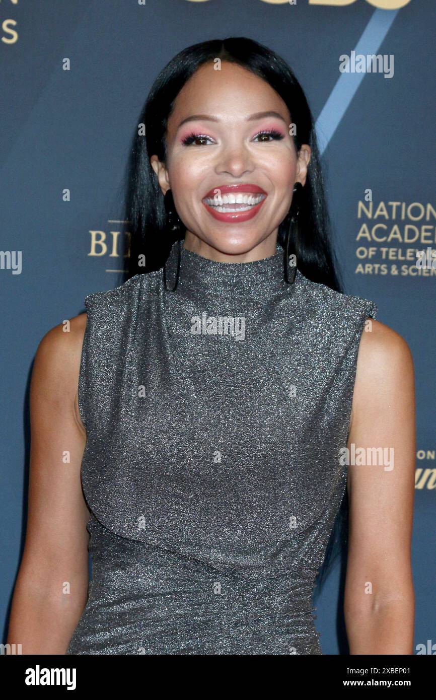 LOS ANGELES - JUN 7: Brook Kerr arrives at the 51st Daytime Emmy Awards ...
