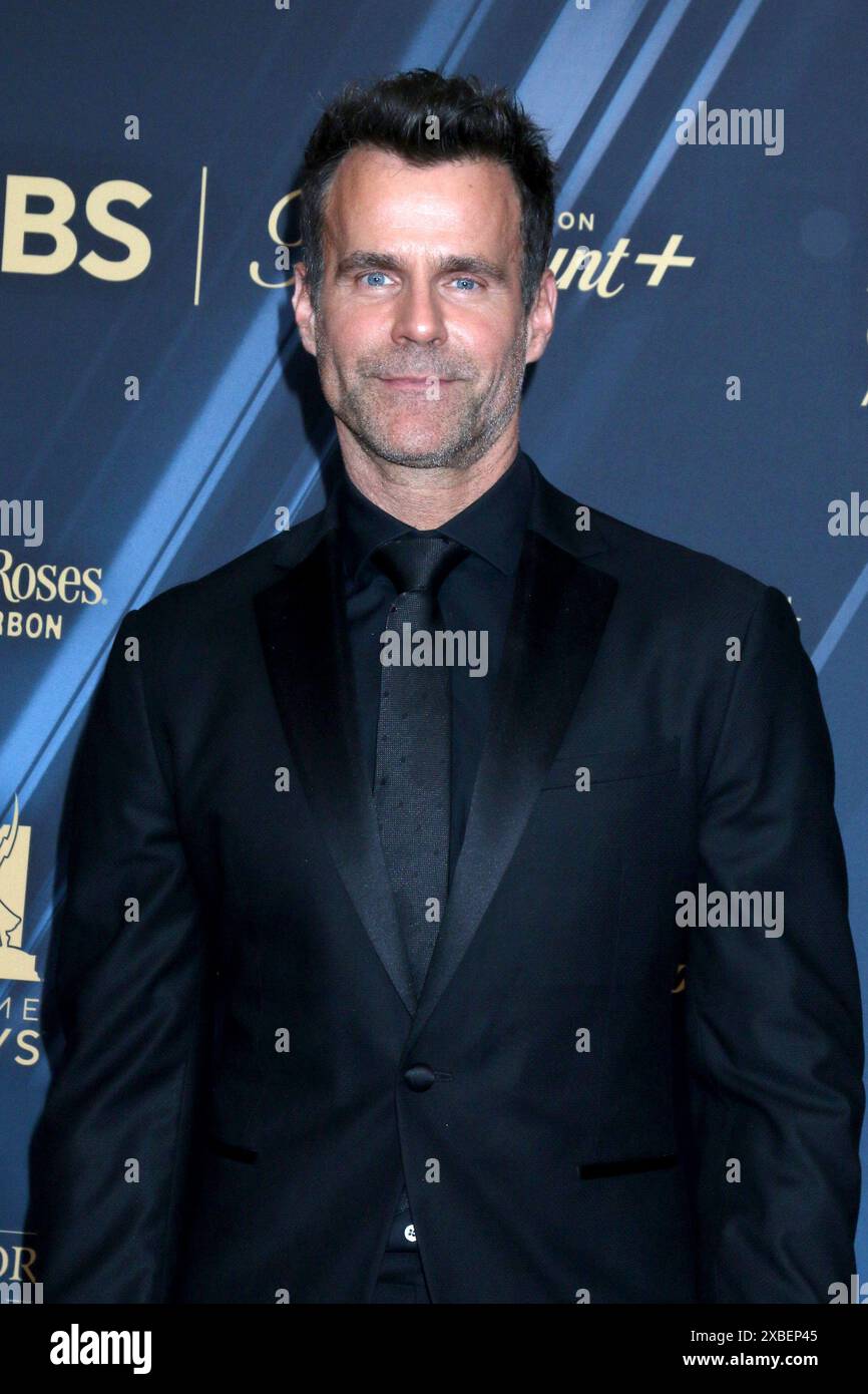 LOS ANGELES - JUN 7: Cameron Mathison arrives at the 51st Daytime Emmy ...