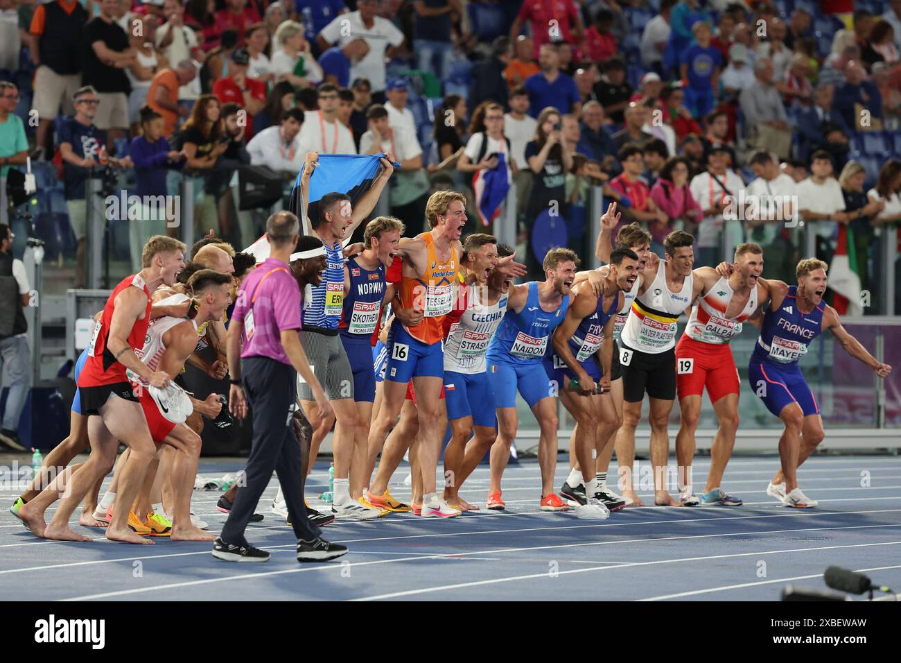 Atlhletes hi-res stock photography and images - Alamy