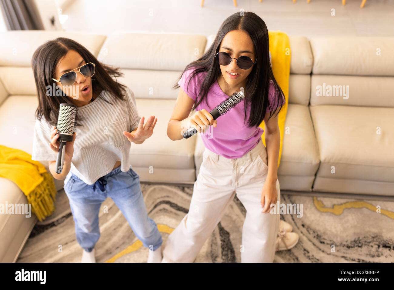 Cozy home activity hi-res stock photography and images - Alamy