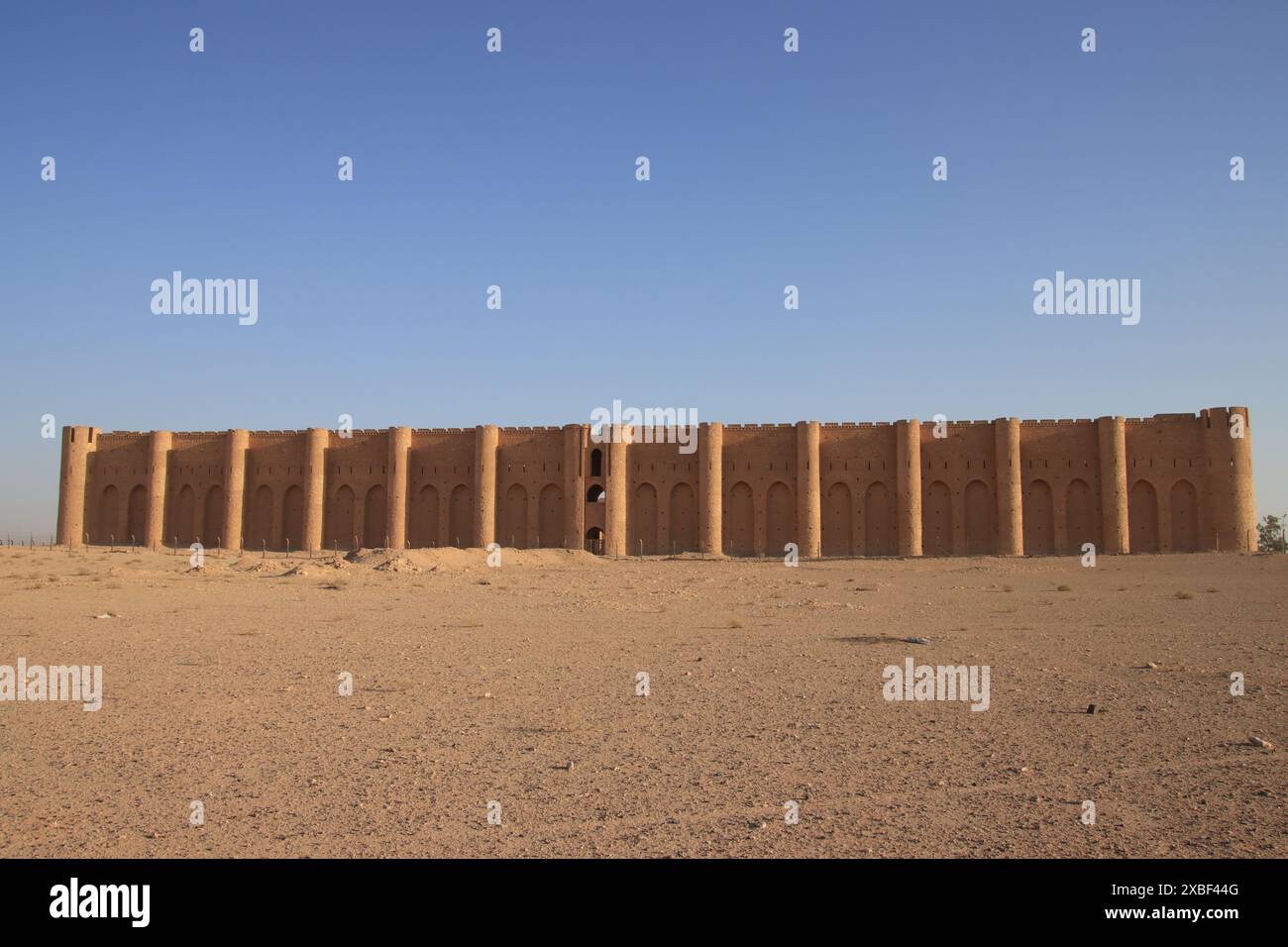 The Ukhaidir fort in Karbala in Iraq under the blue sky Stock Photo - Alamy