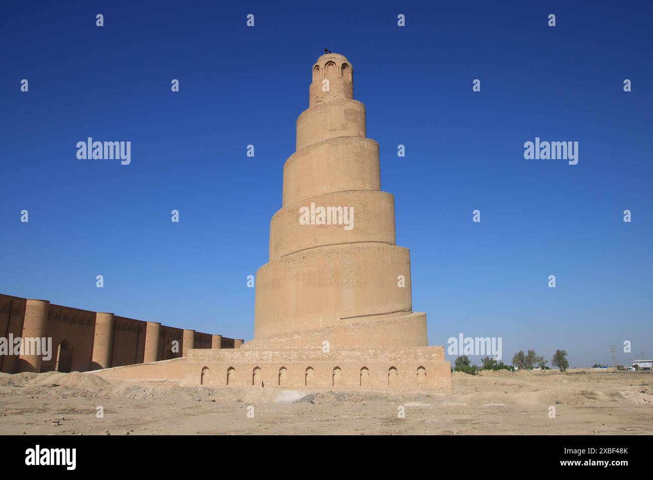 The Minaret mosque of Samarra Palace in Iraq under the blue sky Stock ...