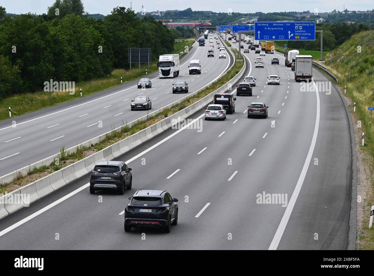 Die Autobahn A3 in Fahrtrichtung Regensburg - Nürnberg nach dem ...