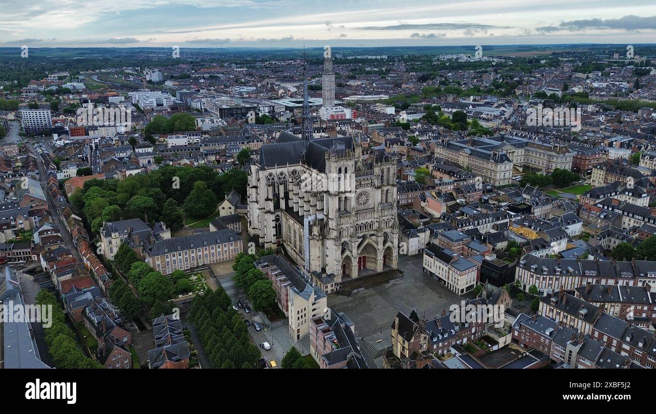 Amiens cathedral aerial hi-res stock photography and images - Alamy