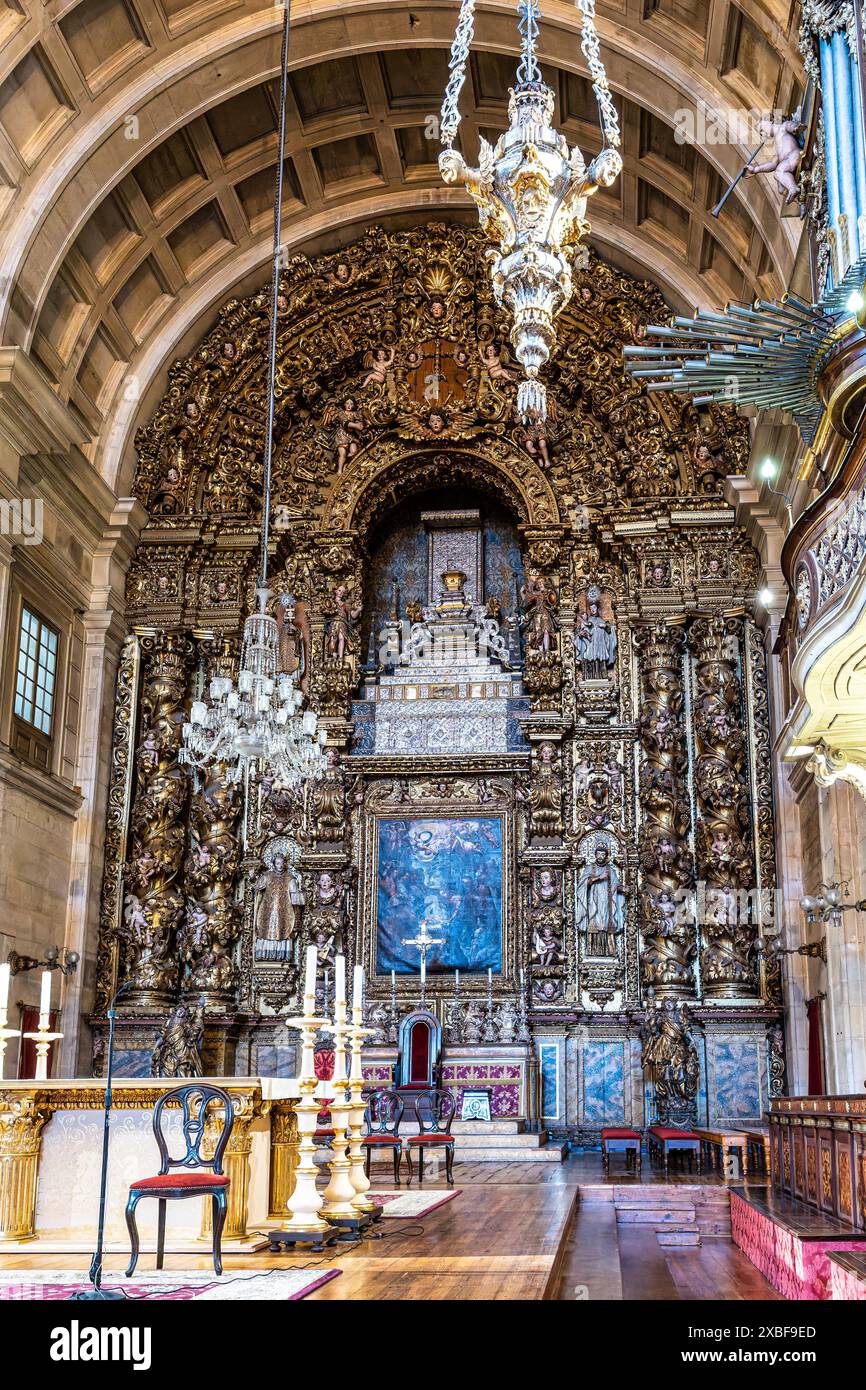 Interior of the New Cathedral of Coimbra, Se Nova de Coimbra in ...