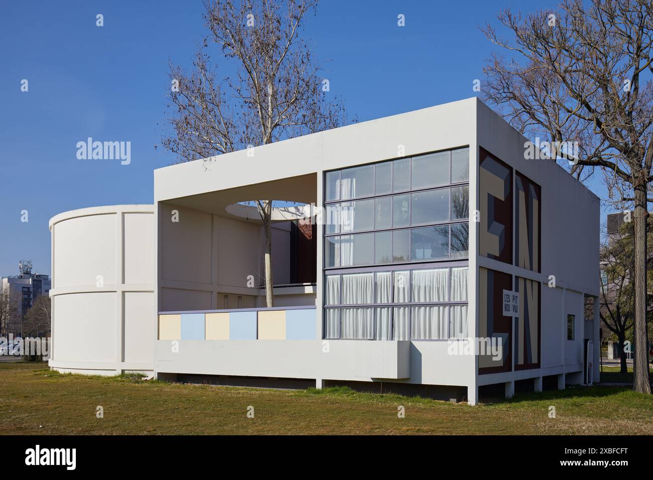 Architect pierre pavillon hi-res stock photography and images - Alamy