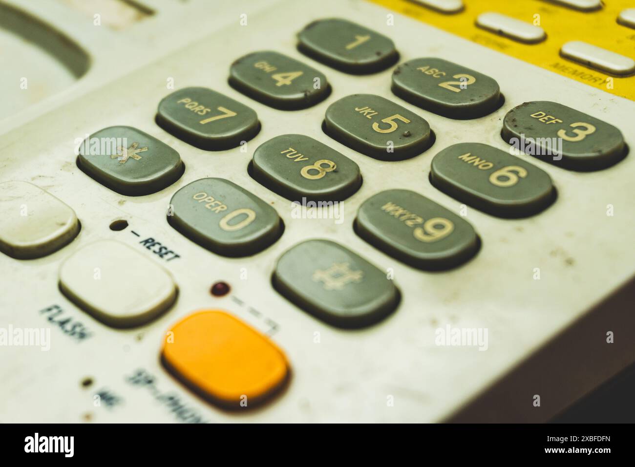 Retro antique keypad receiver old hi-res stock photography and images ...