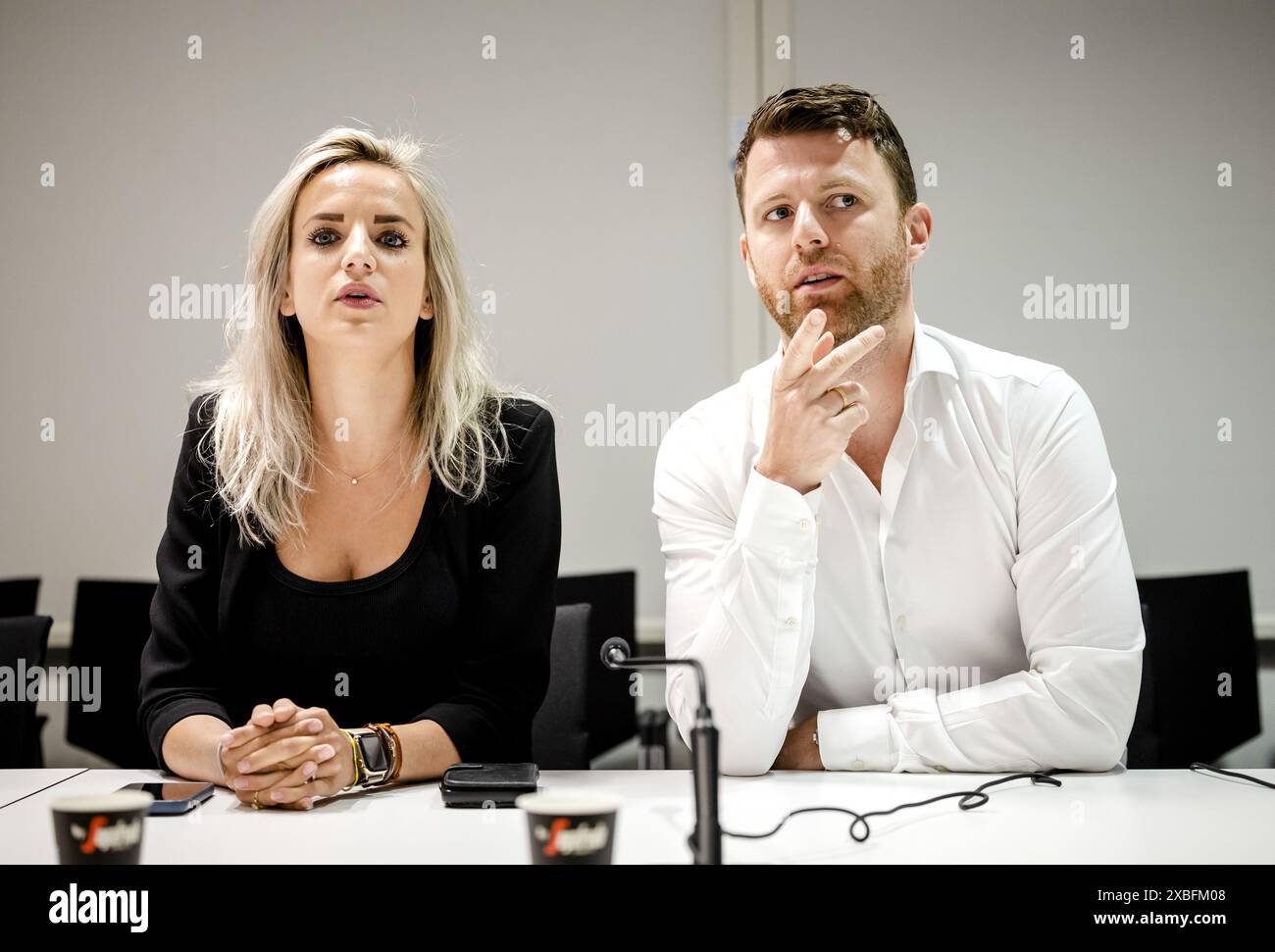 AMSTERDAM - Royce de Vries and Amanda de Vries (L) in the courtroom prior to the verdict in the ...