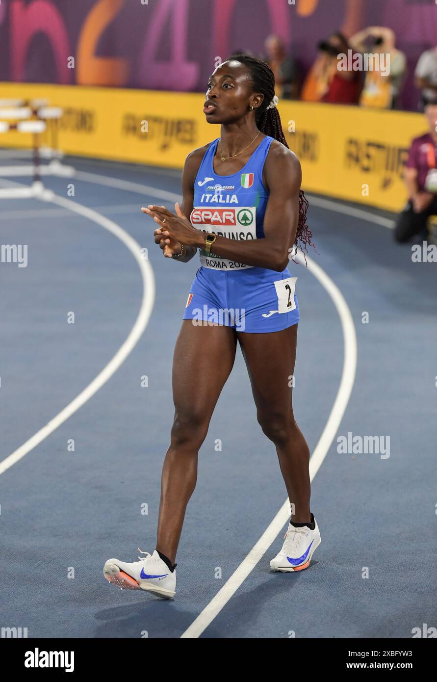 Ayomide Folorunso of Italy competing in the women’s 400m hurdles final ...