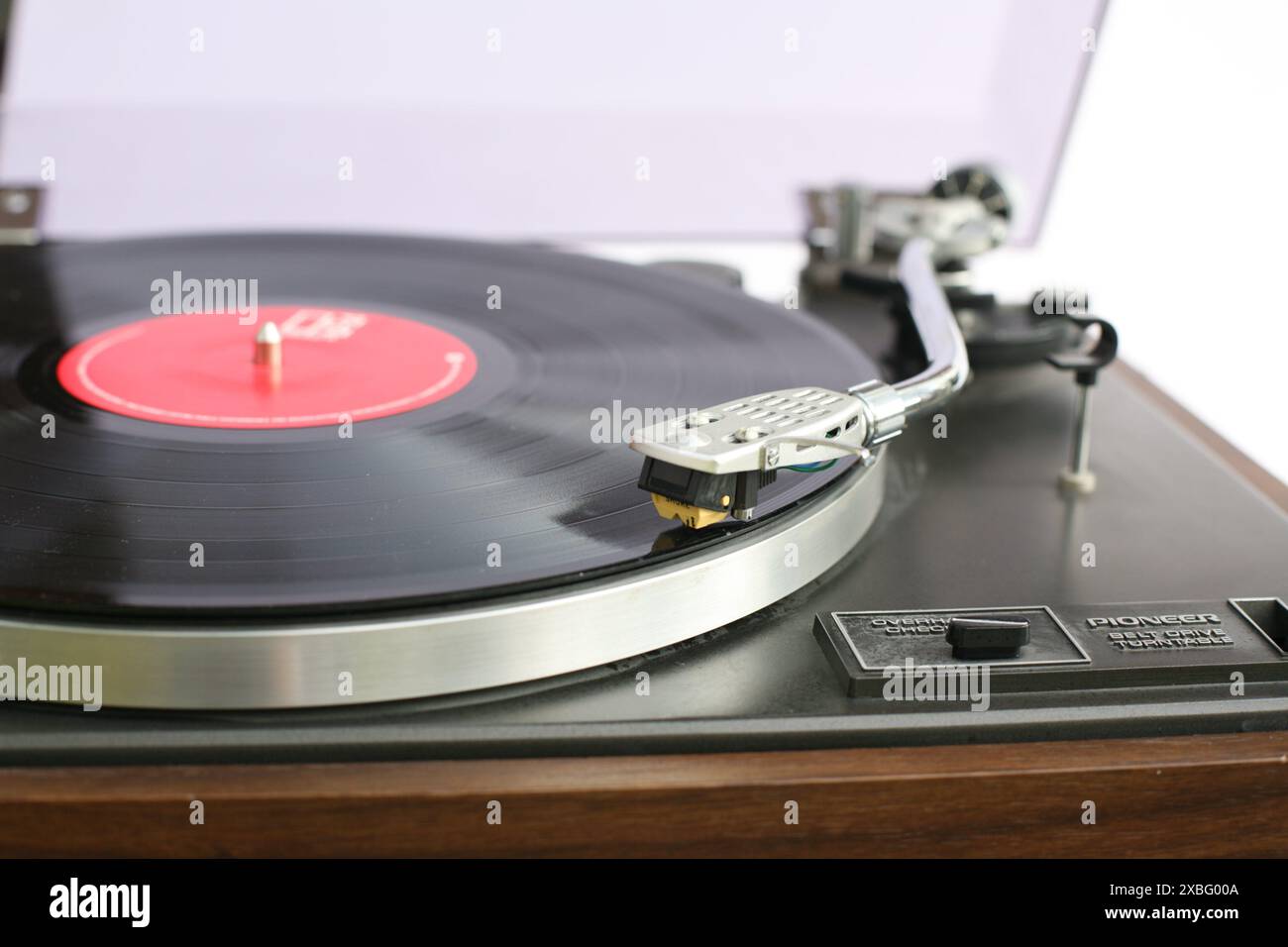 Pioneer PL12D Analogue record deck Stock Photo - Alamy