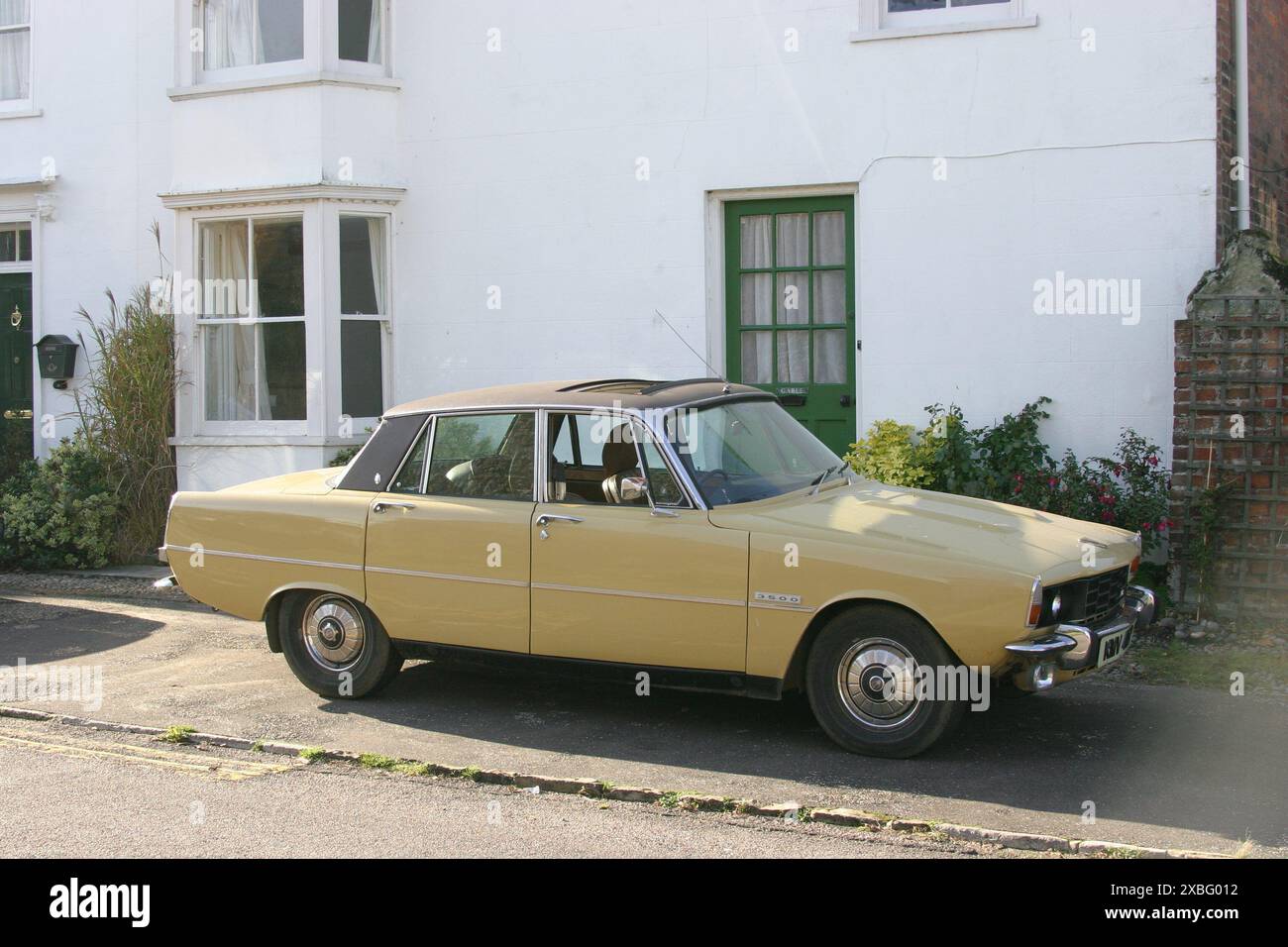 Rover 3500 saloon car Stock Photo - Alamy