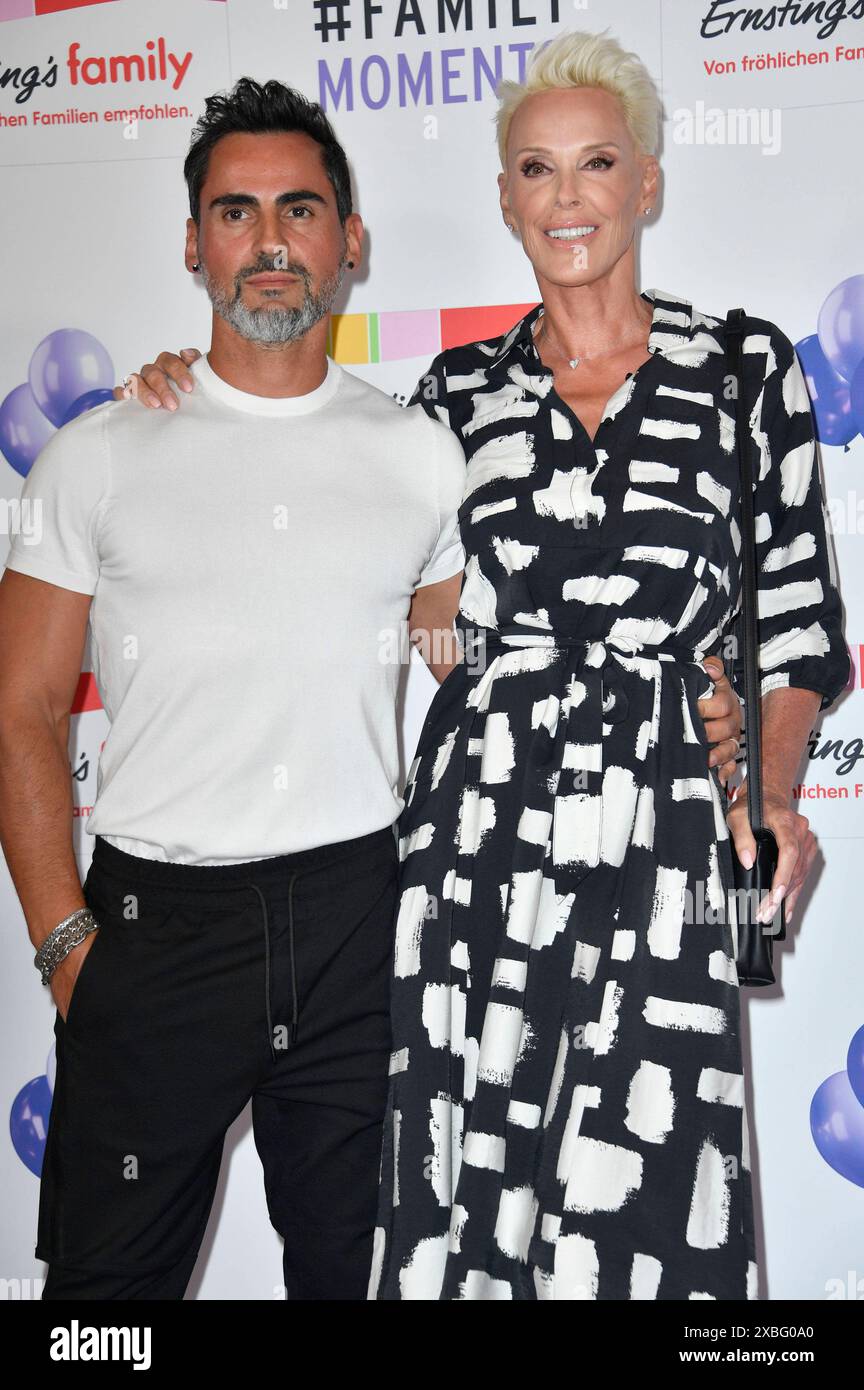 Brigitte Nielsen mit Ehemann Mattia Dessi bei der Ernsting s Family ...